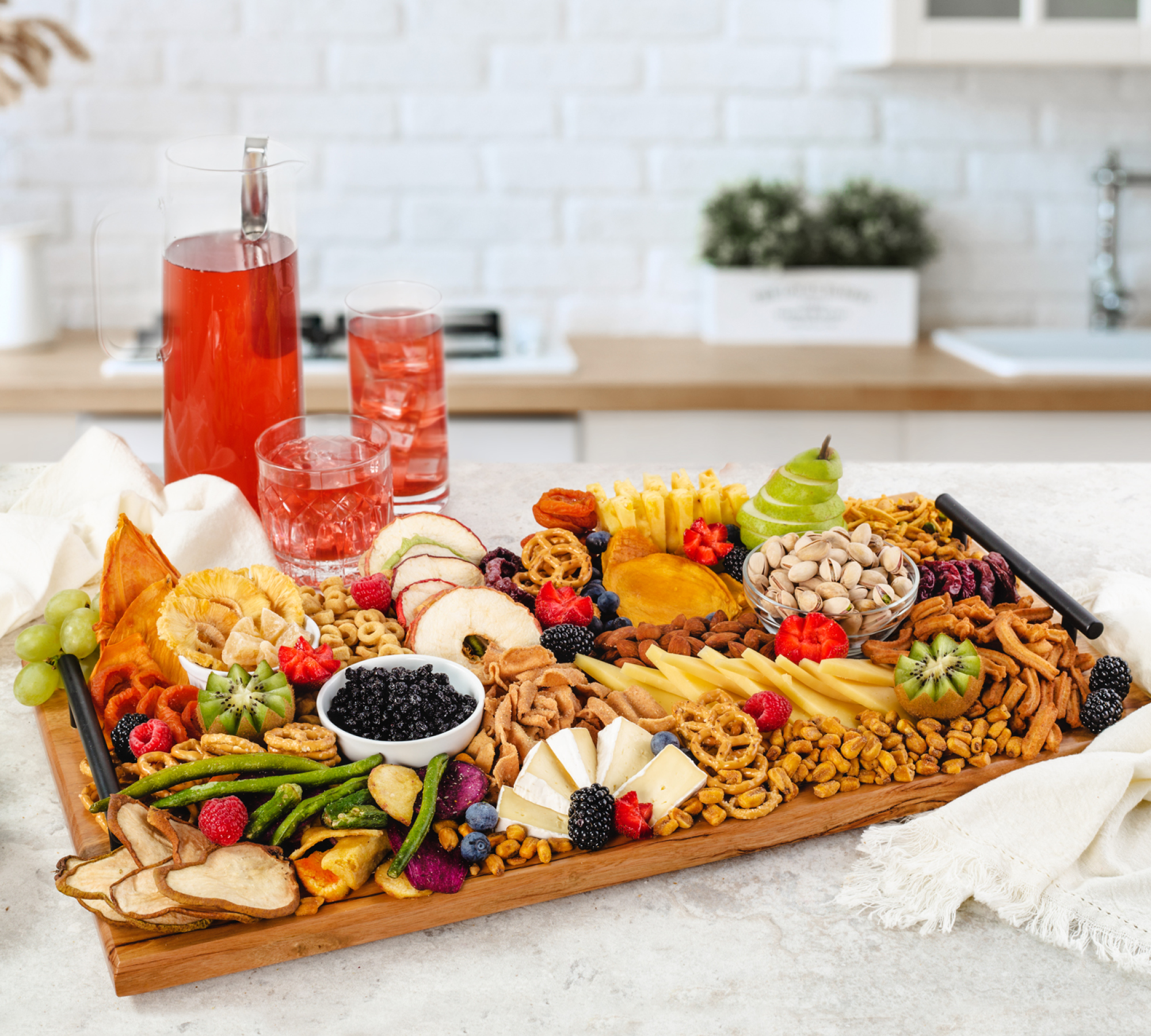 6 Simple Tips for a Showstopping Grazing Board | The Source Bulk Foods